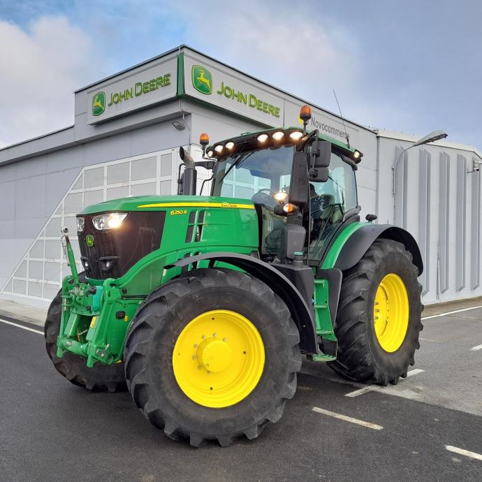 Traktor John Deere 6250R Premium Edition