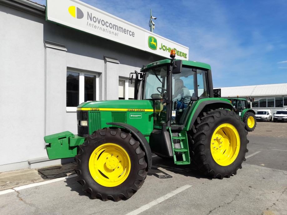 Traktor John Deere 6810