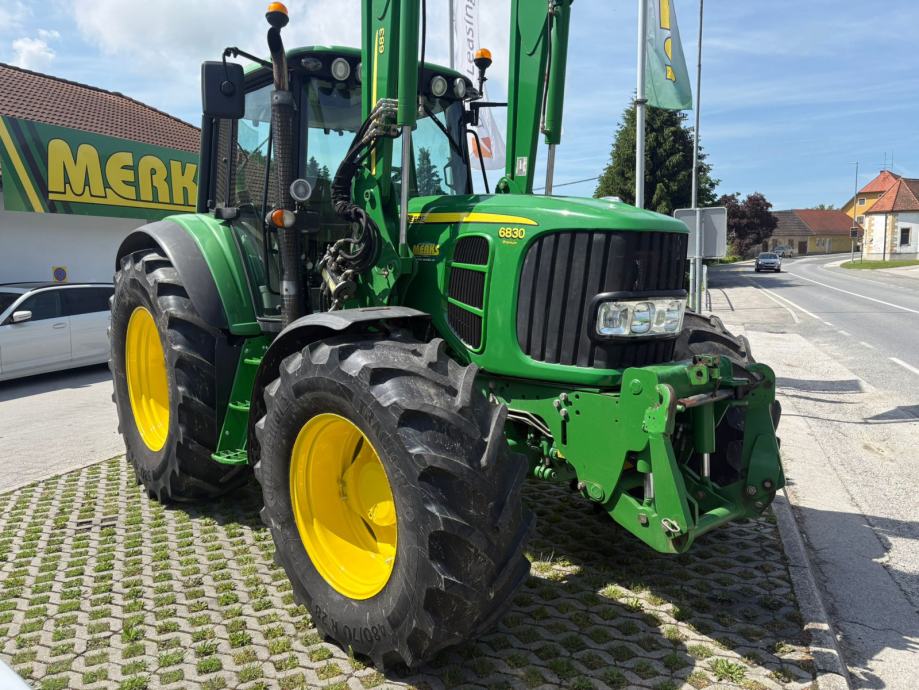 TRAKTOR JOHN DEERE 6830 PREMIUM
