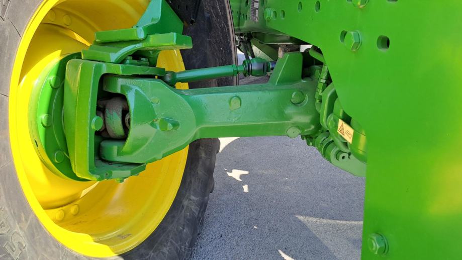 Traktor John Deere 7230R TOTALNA RASPRODAJA