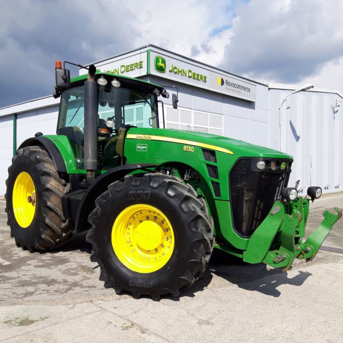 Traktor JOHN DEERE 8130