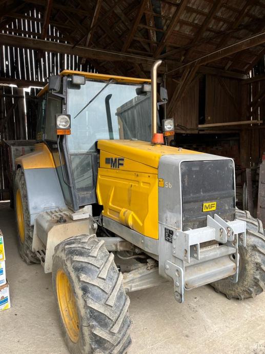 Traktor Massey Ferguson Fermec 650