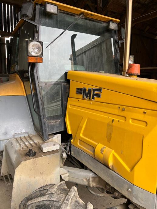 Traktor Massey Ferguson Fermec 650