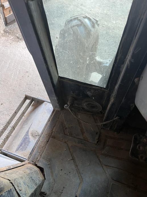 Traktor Massey Ferguson Fermec 650