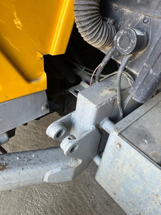 Traktor Massey Ferguson Fermec 650