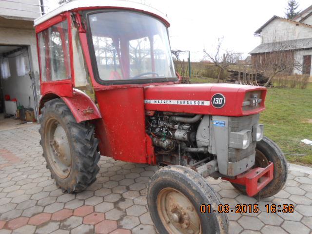 TRAKTOR MF 130,