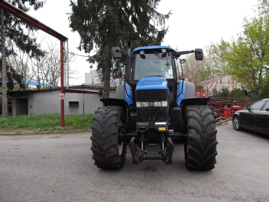Traktor NEW HOLLAND TM 175