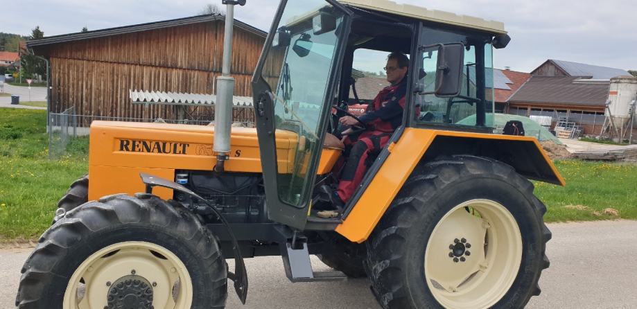 Traktor Renault 651.4S