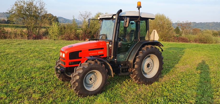 TRAKTOR SAME DORADO 86