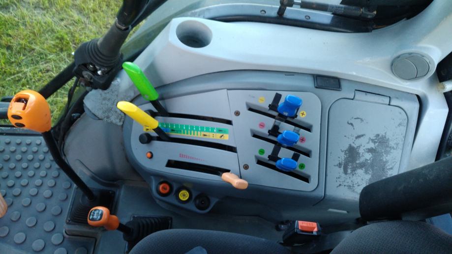 TRAKTOR SAME EXPLORER 3.90 - NAKLADAČ IN HIDRAVLIKA - KLIMA -ODLIČEN