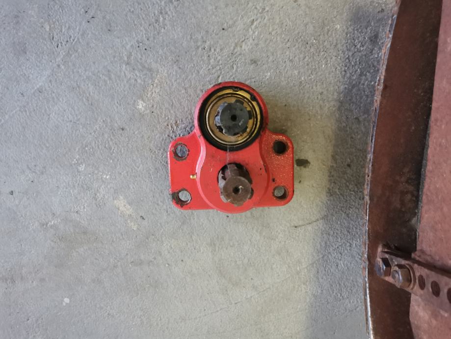 Traktor TV 732, prvi vlasnik