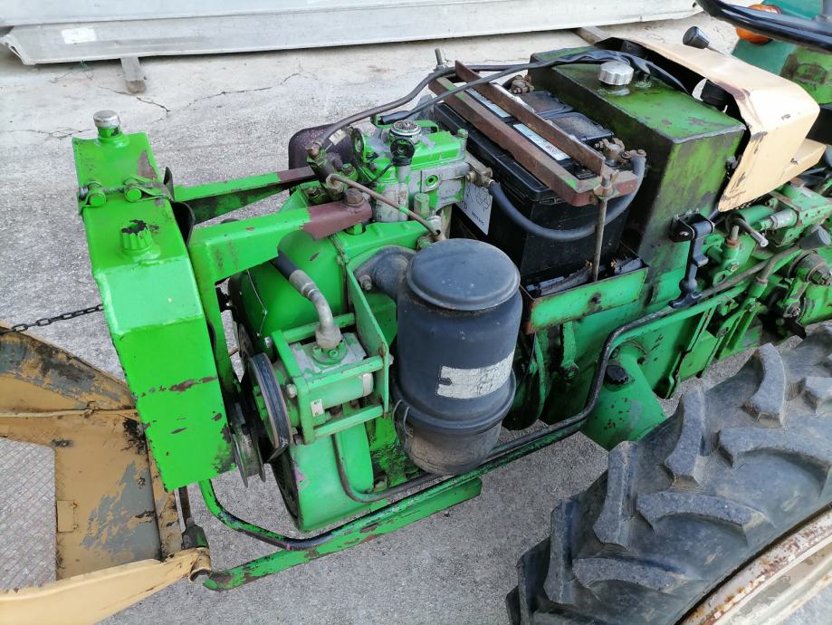 Traktor Tomo Vinkovič TV522