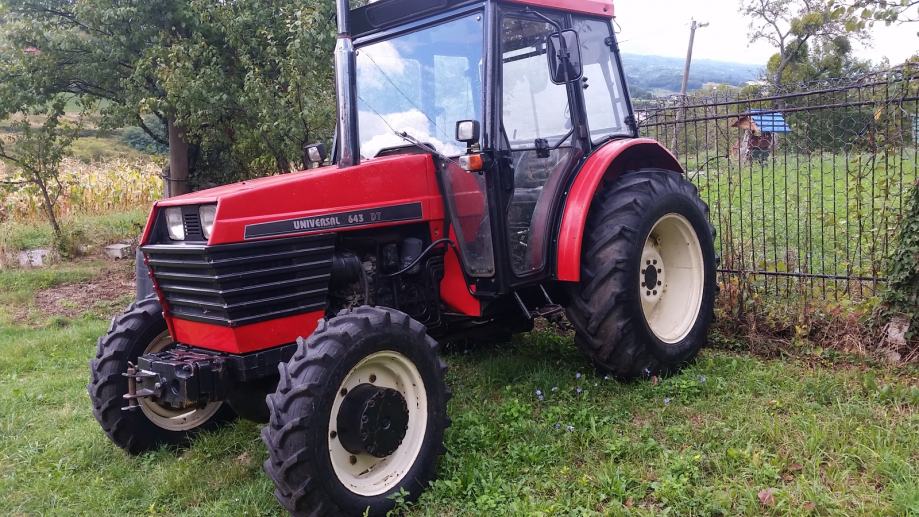 Traktor Universal 643 DT 95. god.