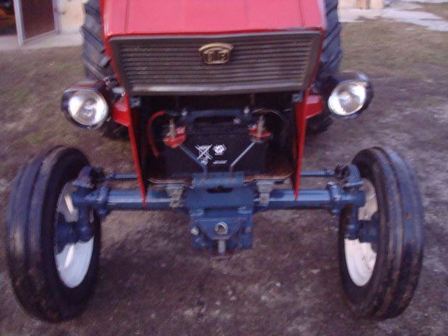 Prodajem Traktor Univerzal 445