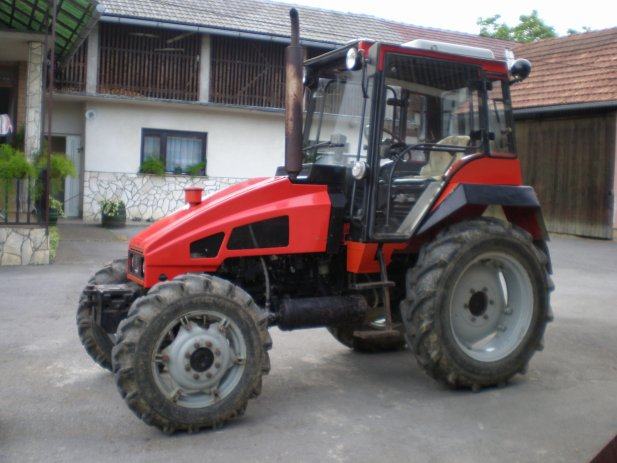 Traktor VTZ