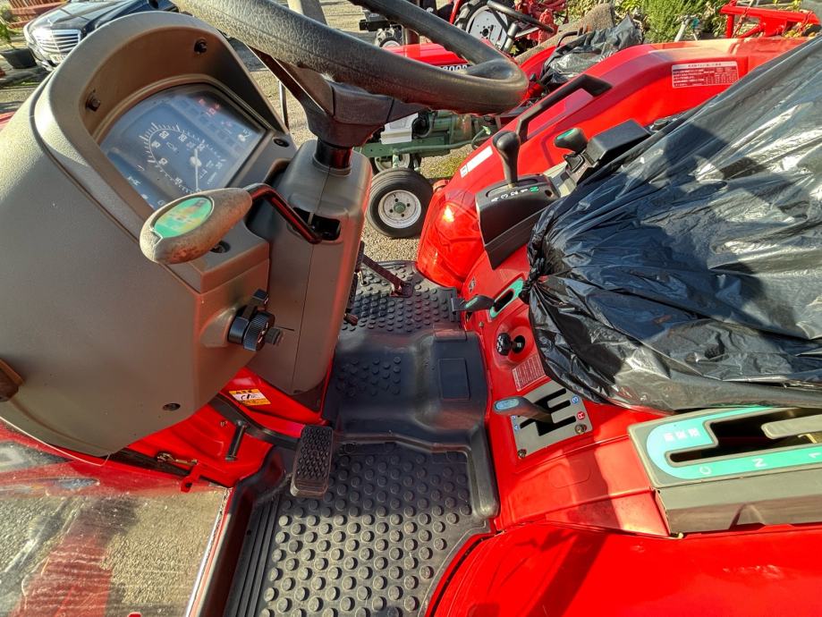 TRAKTOR YANMAR AF 250