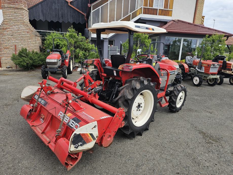 TRAKTOR YANMAR AF 26