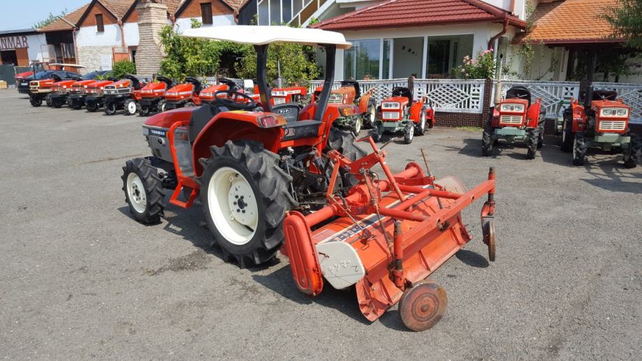 TRAKTOR YANMAR AF-26
