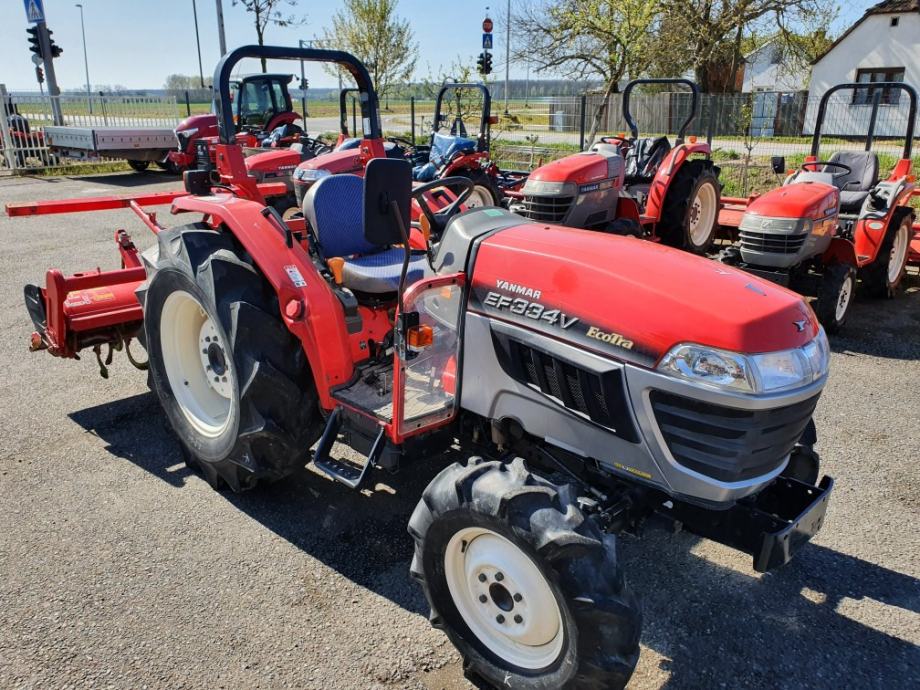 TRAKTOR YANMAR EF334V