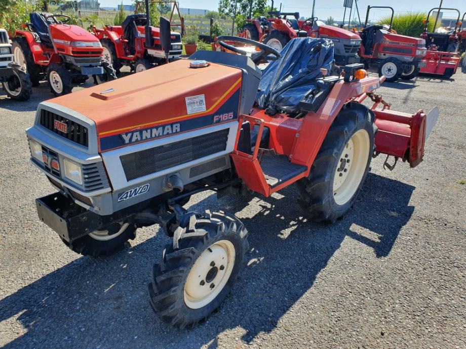 TRAKTOR YANMAR F165