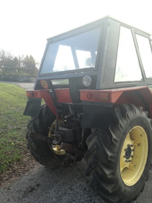 Traktor Zetor 6211
