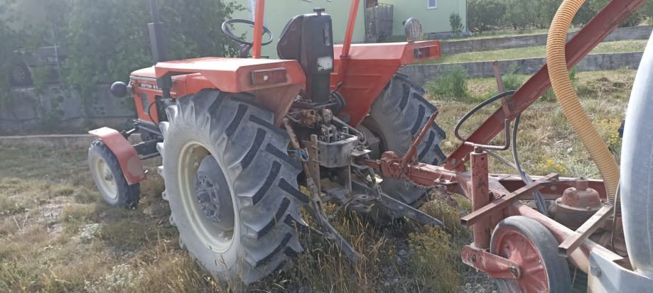Traktor Zetor 6911 1995.g. + nastavci