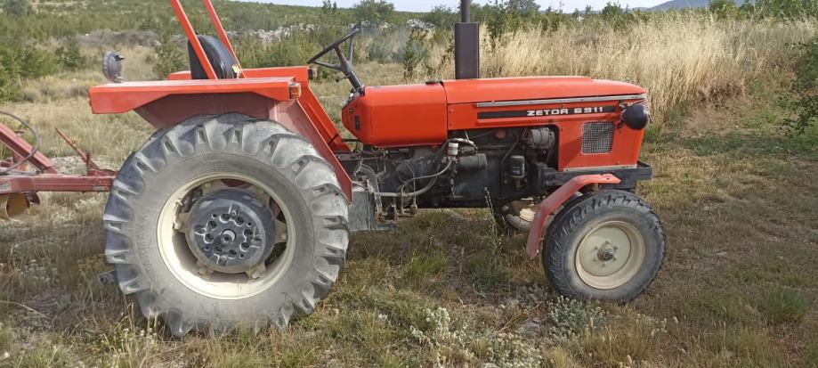 Traktor Zetor 6911 1995.g. + nastavci