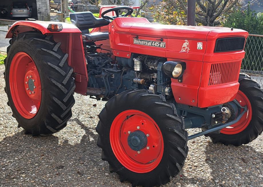 Universal 445-DT, registriran
