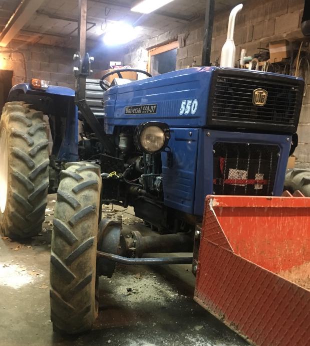 UNIVERSAL 550 MDT 4x4 ODLIČAN