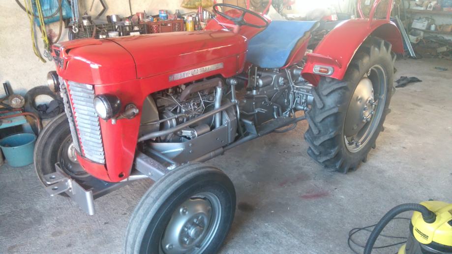 MASSEY Ferguson 25 Odličan i ispravan u originalnom stanju