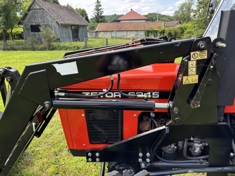 Zetor 6245 *prednji utovarivac *1992god* Registriran 1 godinu*