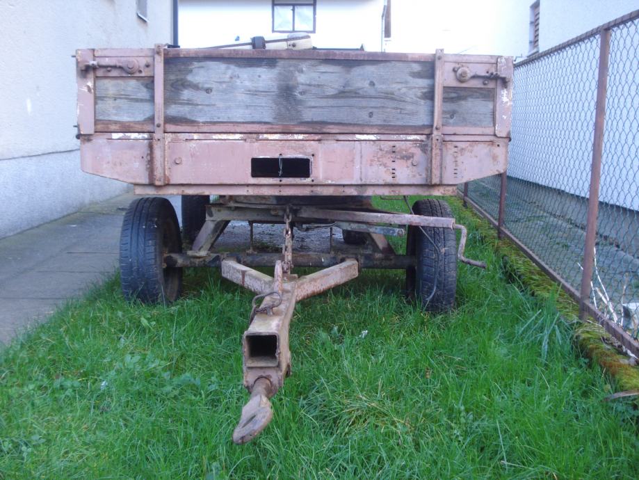 Prikolica-dvije osovine