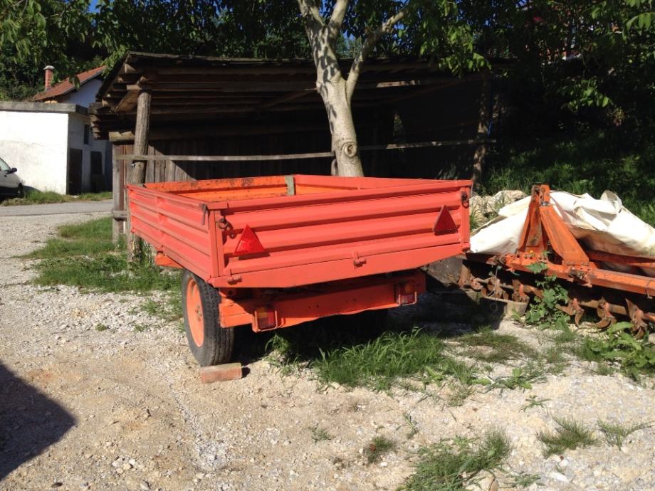 Prikolica za traktor