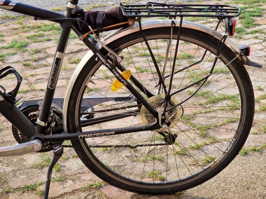 Merida Freeway 9500 trekking bicikl