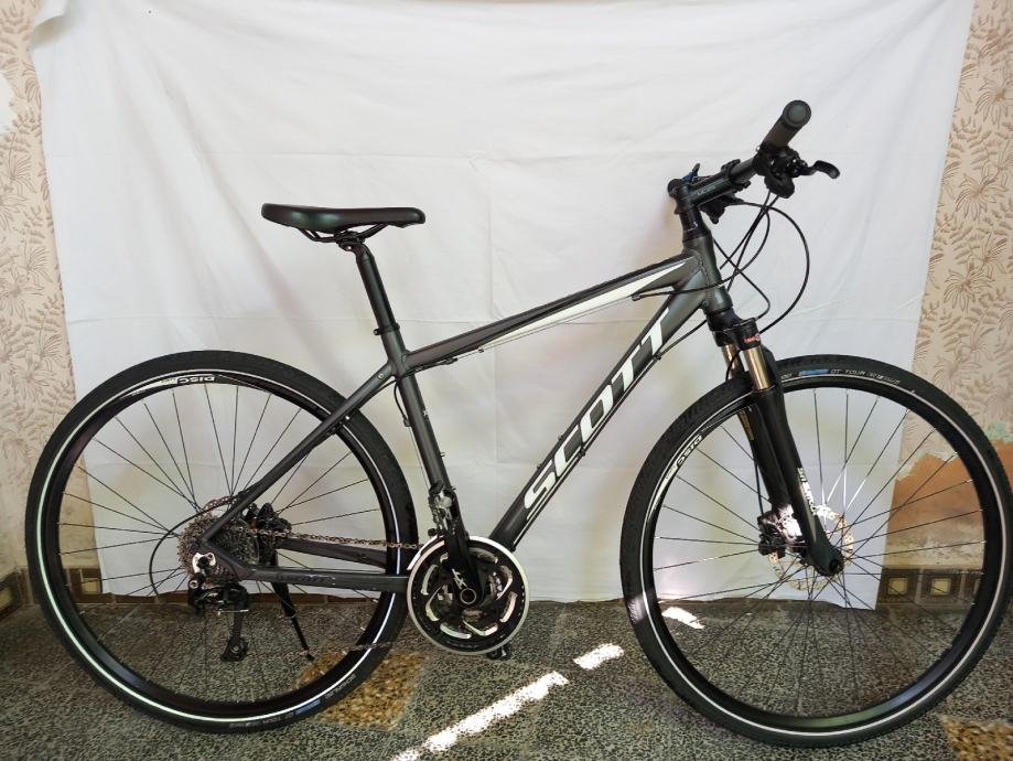 Trekking bicikl SCOTT-28