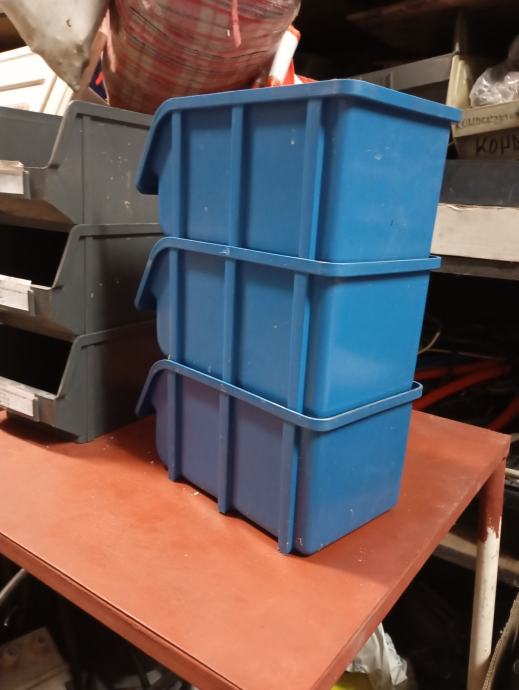 KUTIJE za police ZA SKLADIŠTA