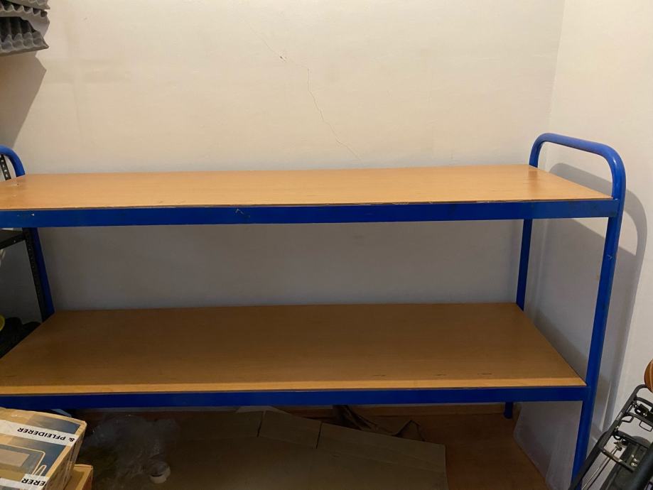 Masivna polica za teže stvari HITNO