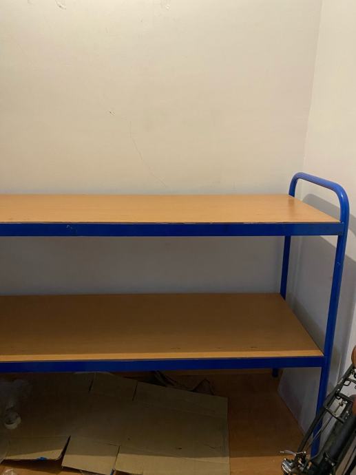 Masivna polica za teže stvari HITNO