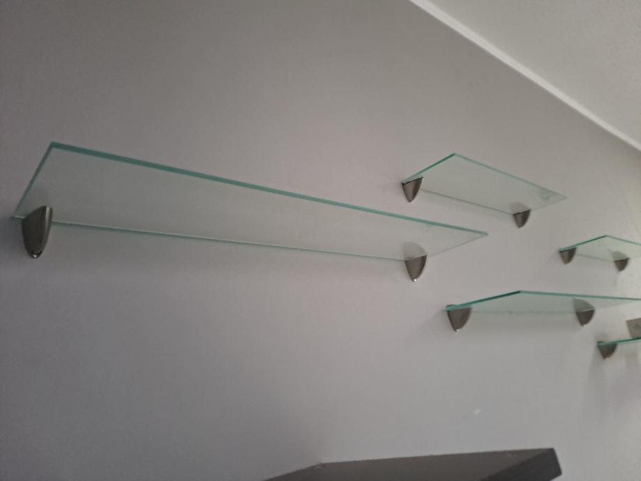 staklene plutajuća police