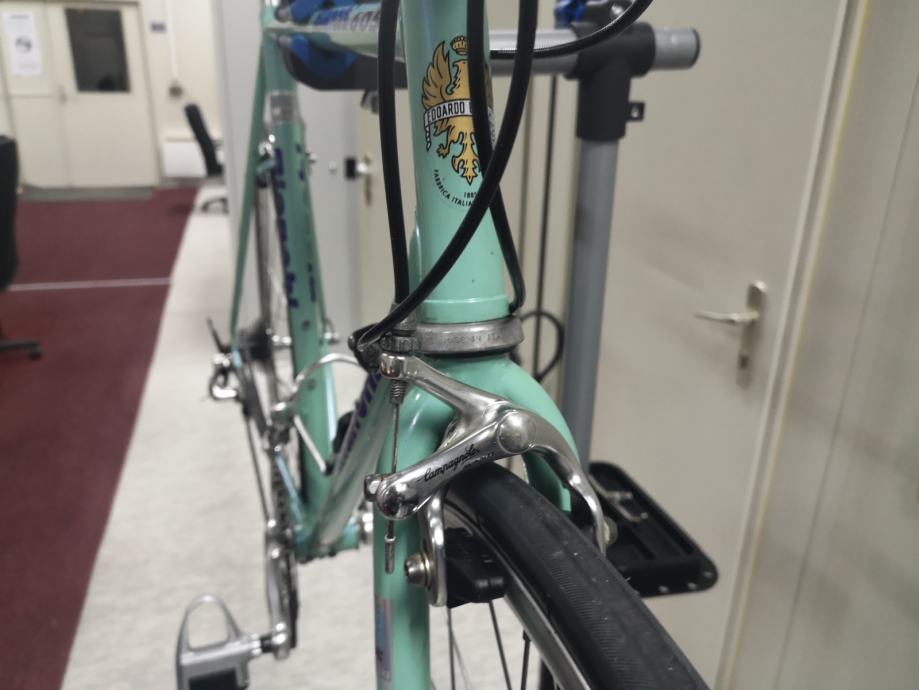 Bianchi 605. Campagnolo Veloce i Avanti 8 s.