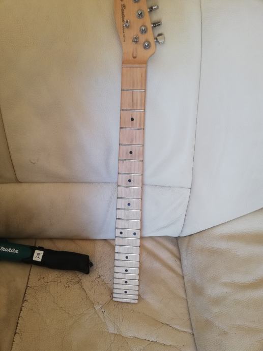 Harley Benton Telecaster vrat rev. headstock Deluxe Series