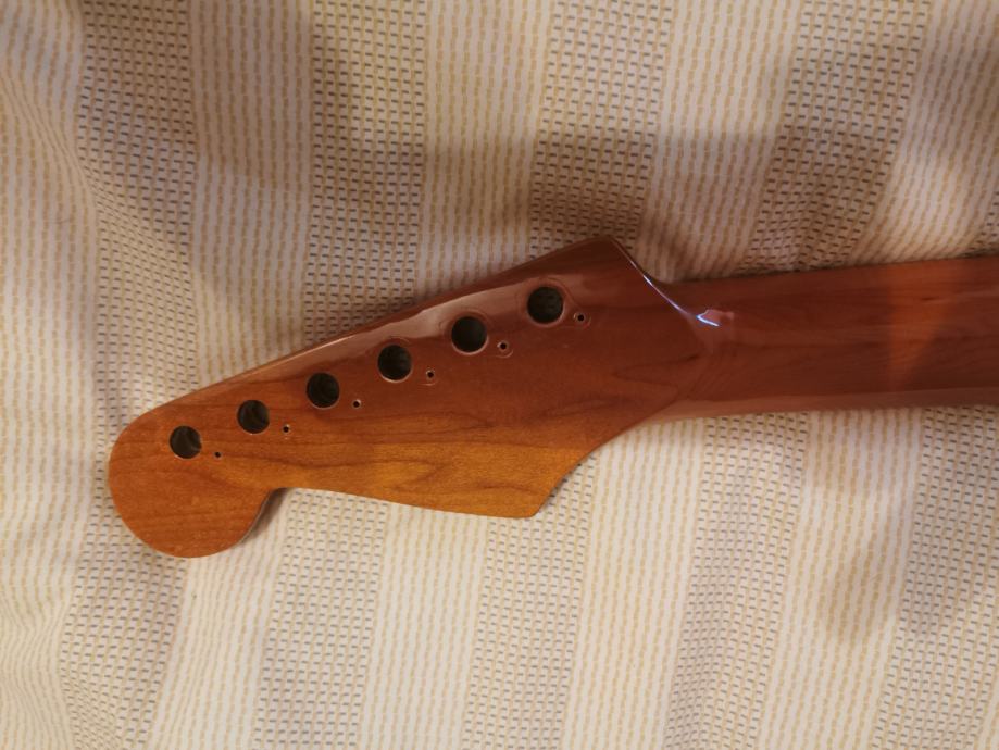 STRAT NECK NOVO ROASTED MAPLE