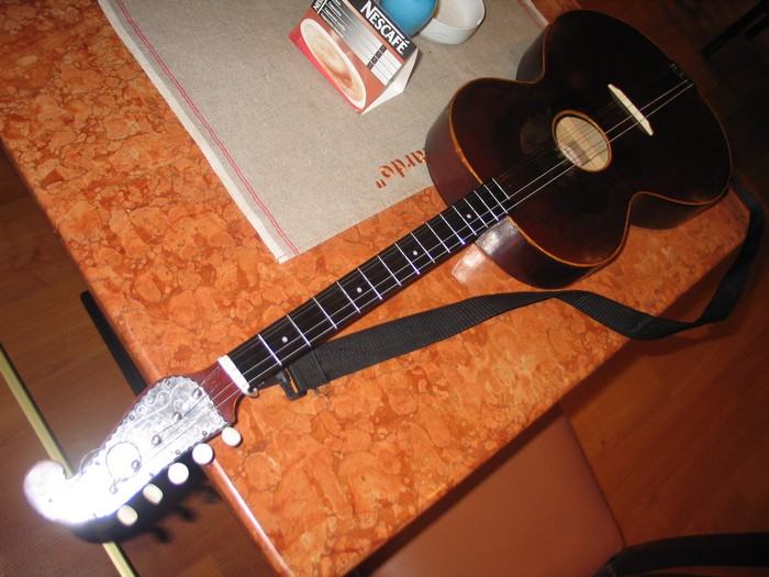 Kvalitetna tambura - basprim (brač) majstor Katulić