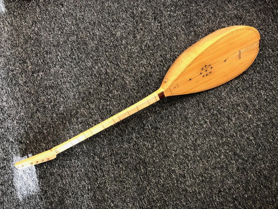 ŠARGIJA 110CM. R1, RATE!