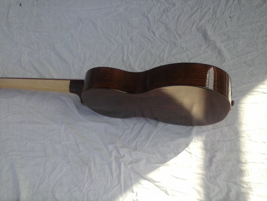 Tambura Brač (Basprim)