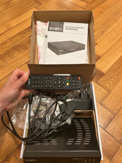 evotv router eceiver DVB-T2 HEVC INTD 9000