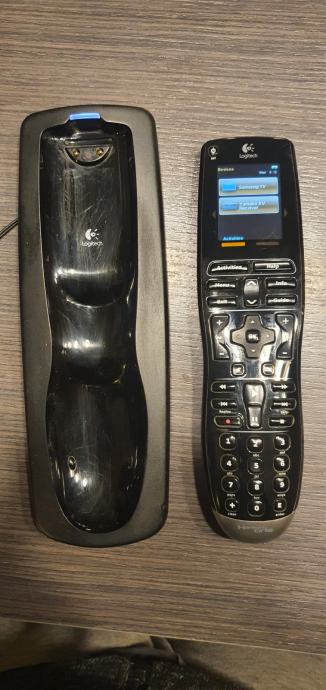 Logitech Harmony One univerzalni daljinski