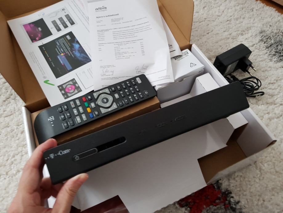 MaxTV prijemnik Albis Scene Gate 8000, punjač,daljinski,kutija max tv