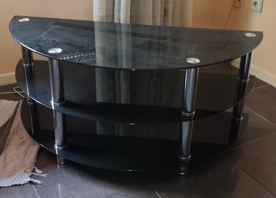 ATRAKTIVNI STAKLENI STOLIĆ ZA TV