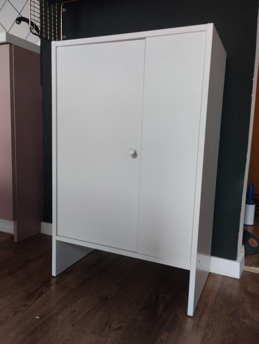 Element s vratima IKEA - BAGGEBO ormar